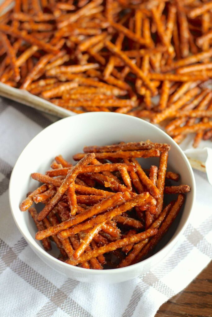 Palitos de pretzel de azúcar y canela - Culinary recipes